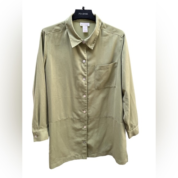 TravelSmith | Tops | Very Soft Travelsmith Button Down Shirt Green X ...